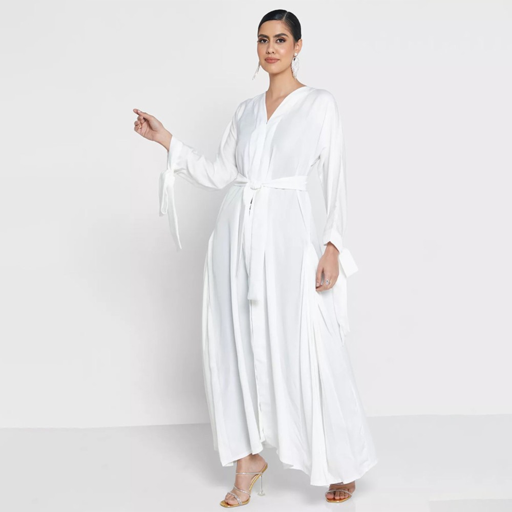 أكثر من 10 تصاميم لعباية العروس، اختاري منها لإطلالات ساحر... - جمالك